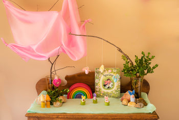 How to Make a Seasonal Nature Table – Sarah's Silks